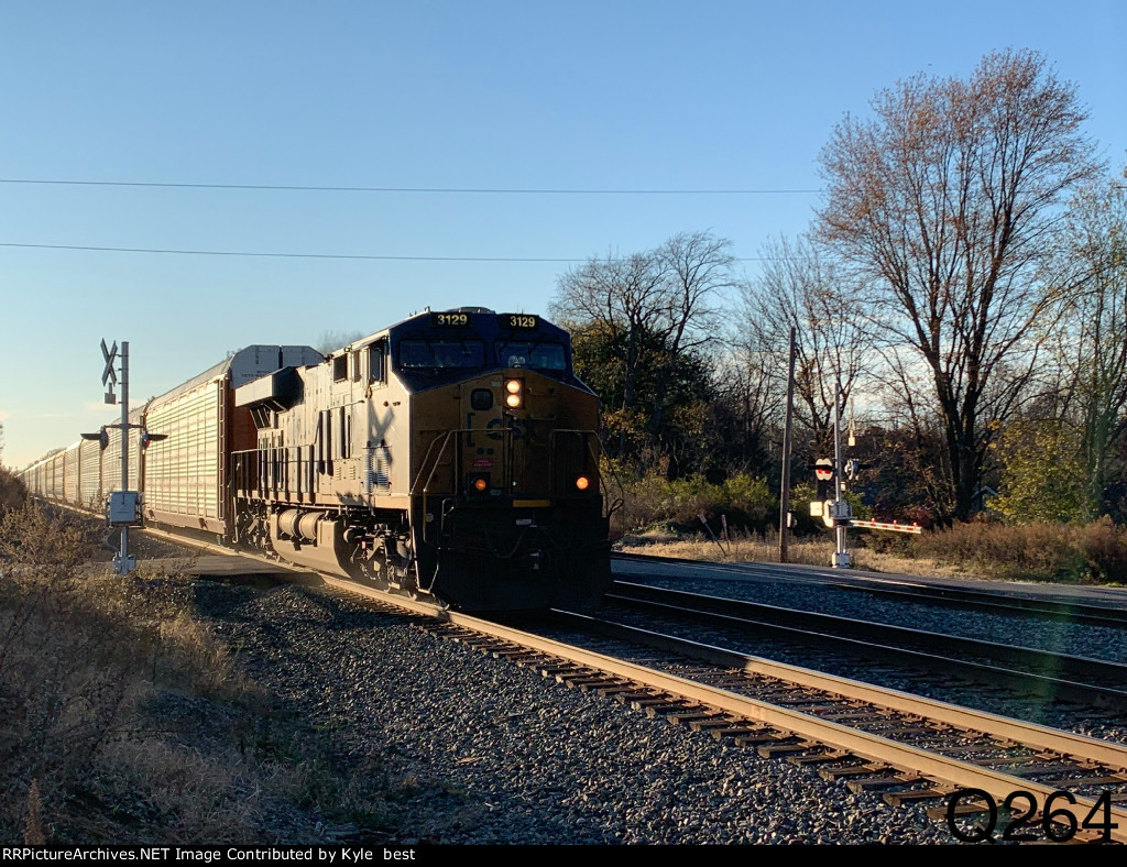 CSX 3129 on Q264